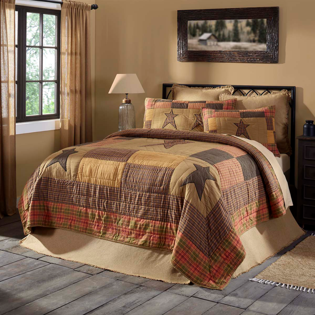 Stratton Quilt (Choose Size) – DL Country Barn